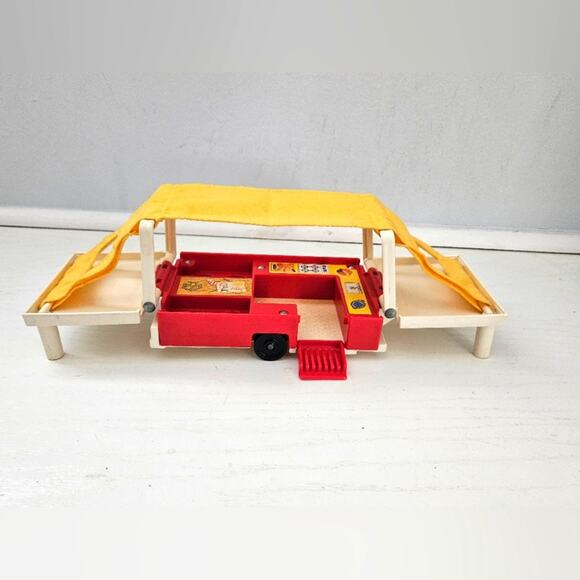Fisher-Price | Toys | Vintage 97s Fisher Price Little People Pop Up Red ...